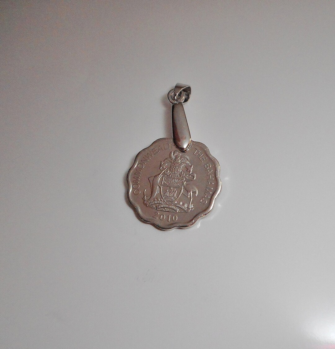 Bahamas Coin Pendant - Etsy