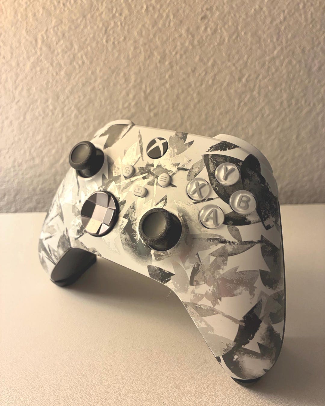 Minimalist Invisible Controller Stand XBOX PS5 PS4 NINTENDO - Etsy
