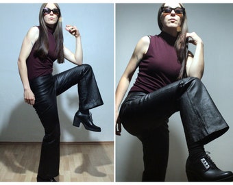 Vintage 90's 00's Unisex Black Real Leather Classic Mid Rise Vintage 90's 00's Unisex Black Real Leather Classic Mid Rise
