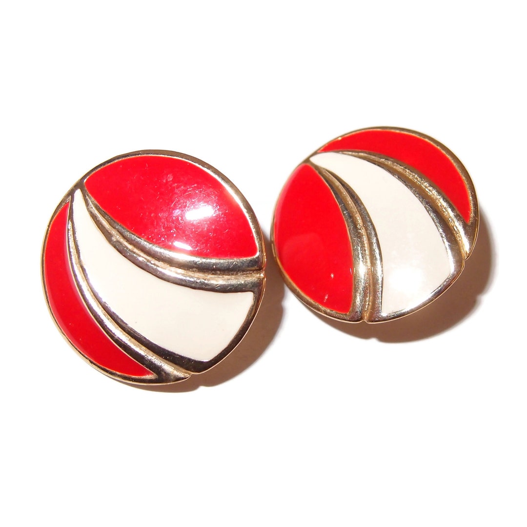 BLOWOUT SALE Disc Red and White Enamel Swirl Vintage Clip-on - Etsy