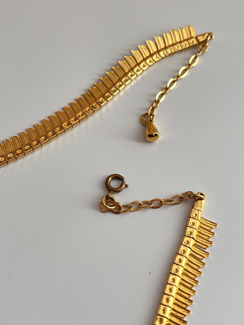 Vintage Cleopatra Style Gold Tone Necklace Fluted Finish Egyptian Fan ...
