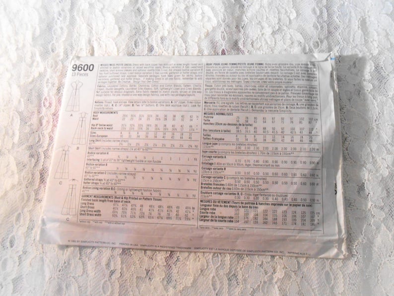 Ladies Dresses. Simplicity Sewing Pattern, #9600 Size U 14-16-18 ALL of Our Patterns Are Just 5. ...