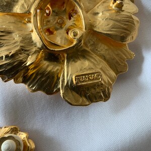 80s IVANA Gold Flower Brooch and Earring Set - Etsy