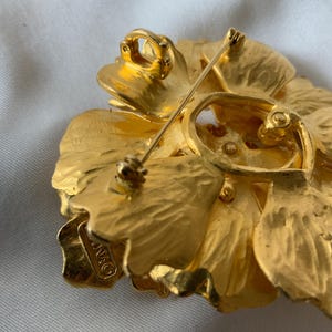 80s IVANA Gold Flower Brooch and Earring Set - Etsy