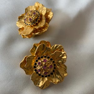 80s IVANA Gold Flower Brooch and Earring Set - Etsy