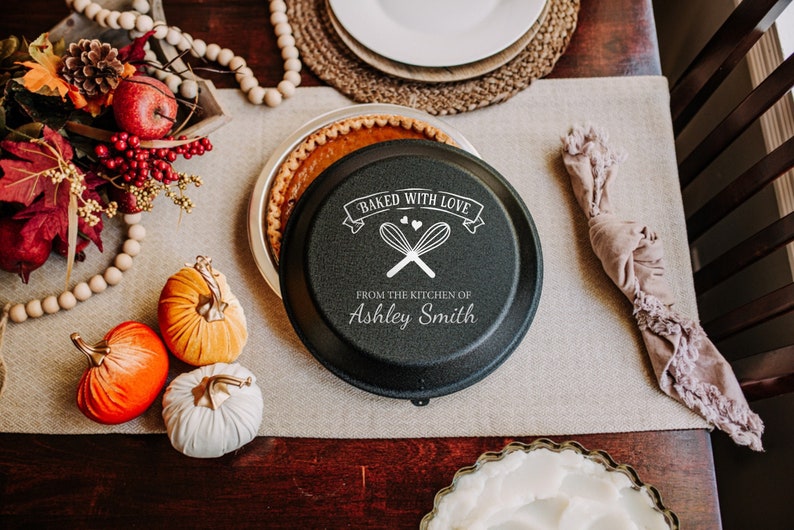 Personalized Pie Plate With Lid: Custom Engraved Bakeware Gift - Etsy