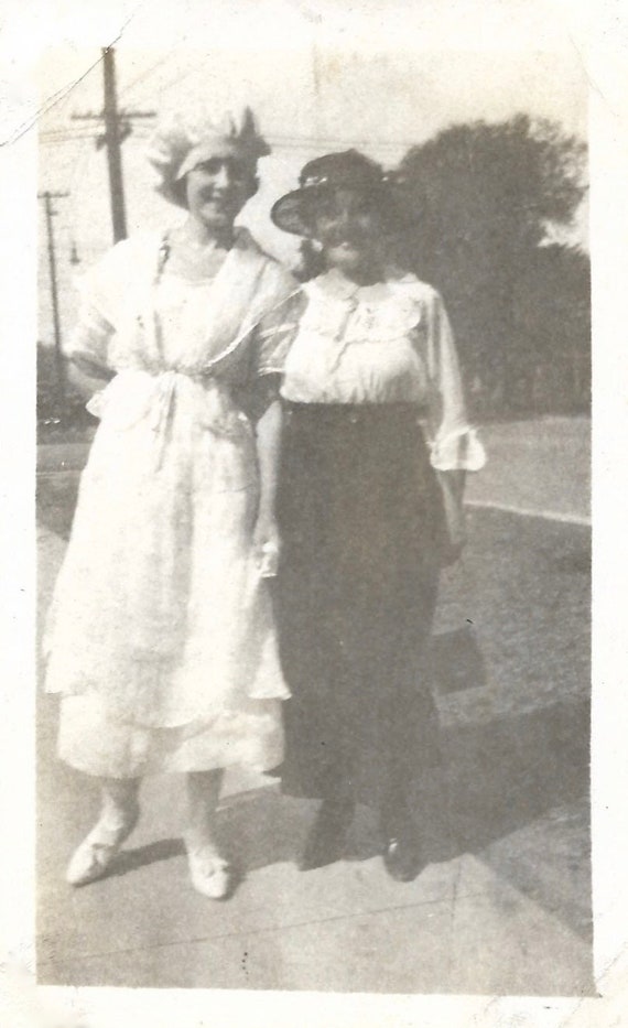 Upstairs Maid Vintage Photo Beautiful Young Girl Wearing Mob Etsy