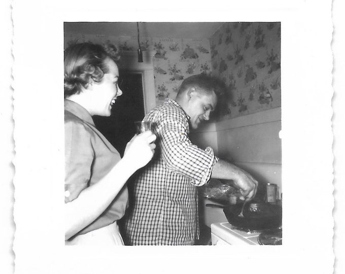 And He Can Cook! Vintage Mini-photo Delighted Young Woman Watches Man ...