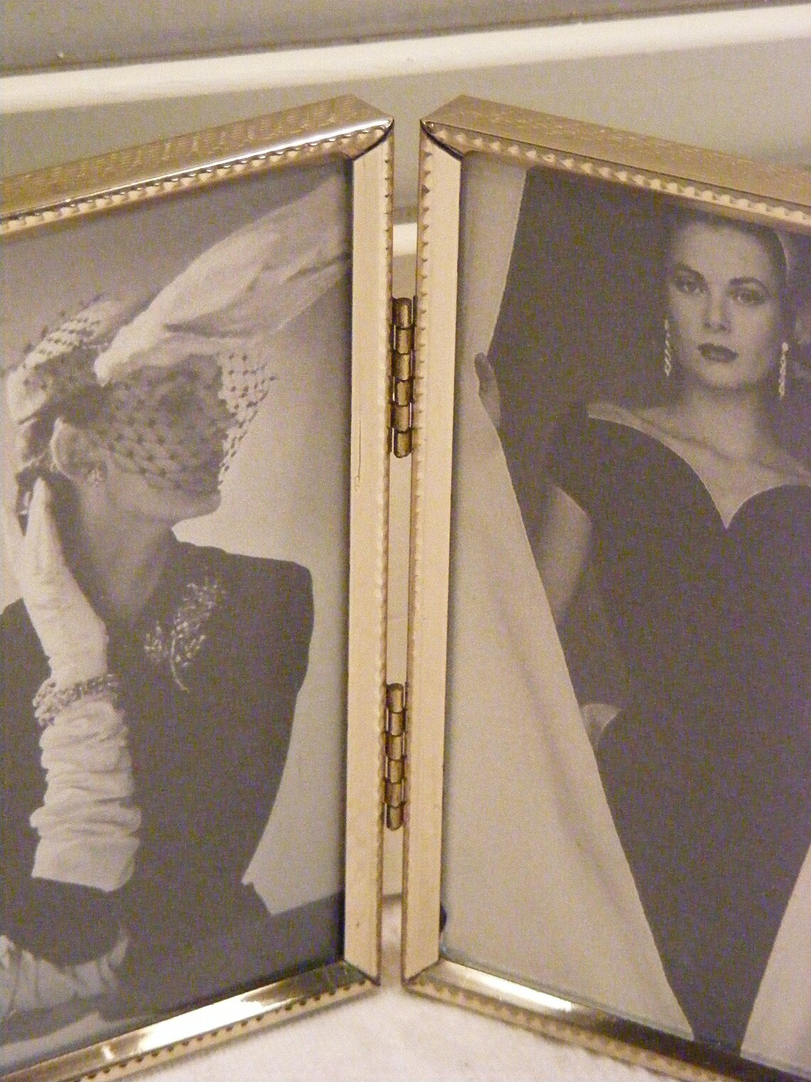 Brass Book Style Photo Frame 3.5 X 5 Picture Frames - Etsy