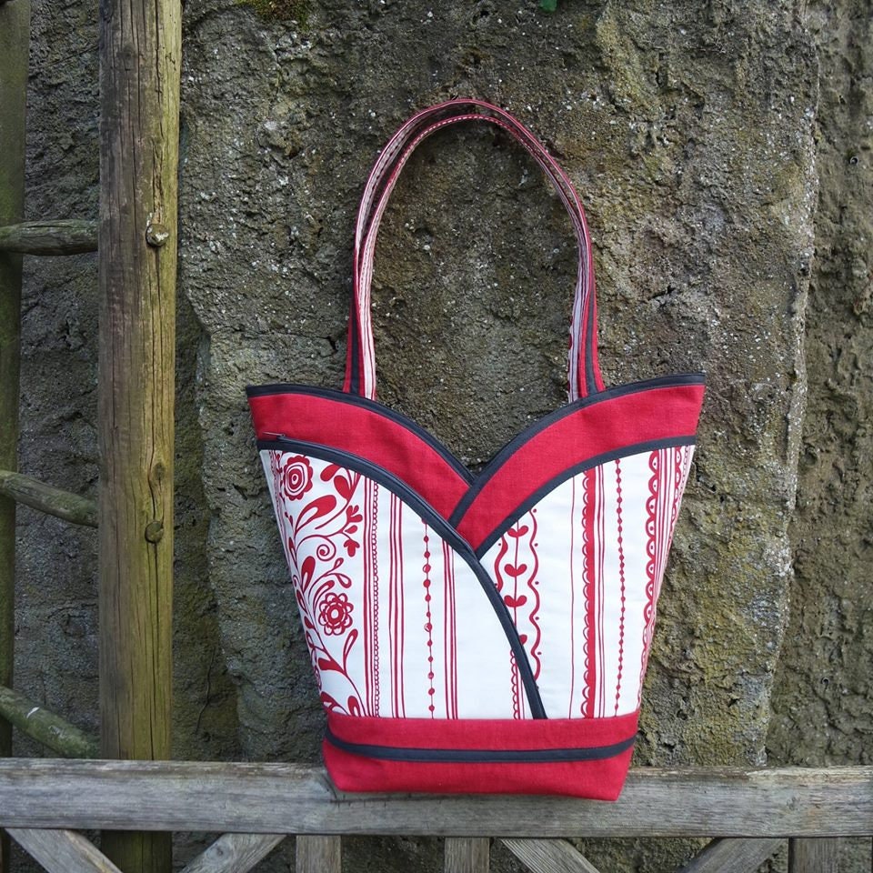 Sewing Pattern: PDF, Petal Pockets Purse, Tote & Cosmetic Bag, Pdf ...