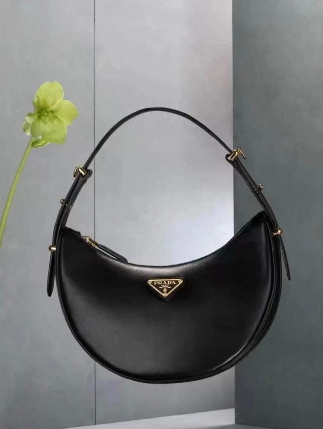 Luxury Designer Vintage Bag – Elegant Everyday Handbag With Box and ...