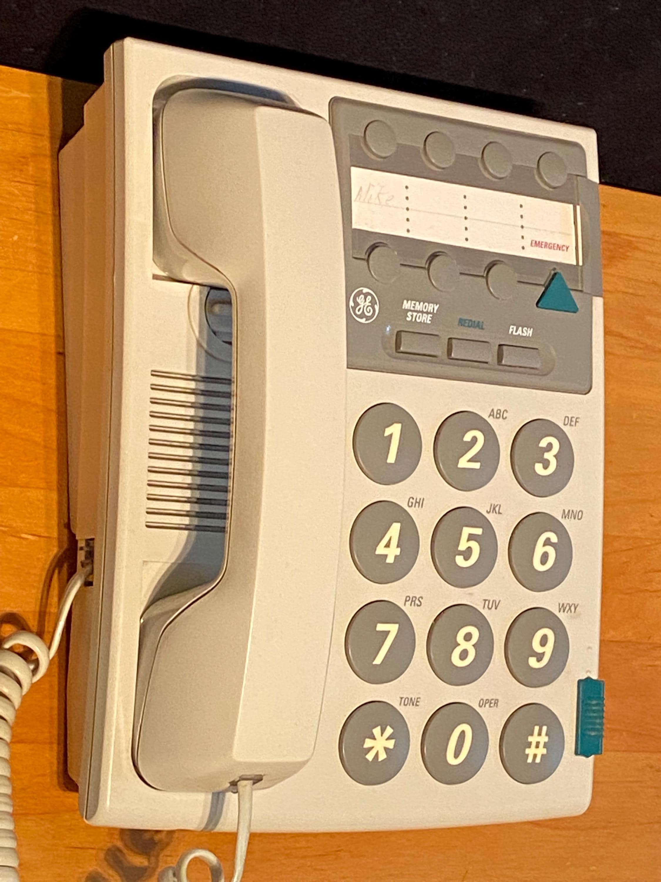 SALE ! 1990s Vintage Desk Office Big Push Button Telephone Phone Redial ...