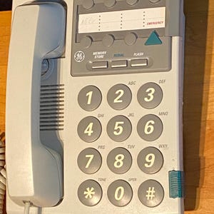 SALE ! 1990s Vintage Desk Office Big Push Button Telephone Phone Redial ...