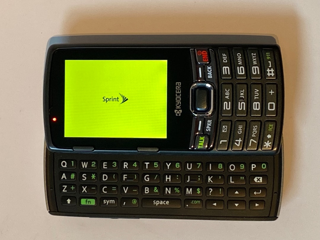SALE QWERTY Keyboard Slider Texting Phone KYOCERA Mobile Cell Phone ...