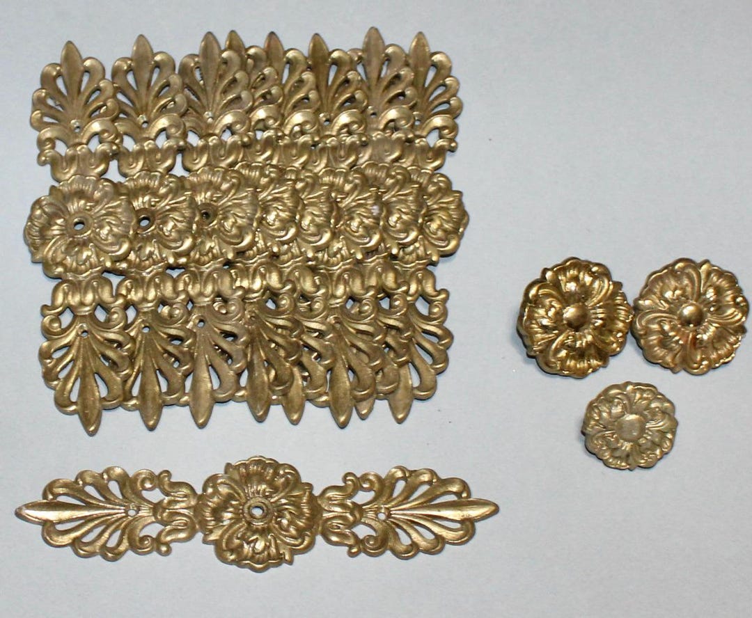 Vintage Ansaldi of Italy Brass Decorative Backplates and Knobs A5932 ...