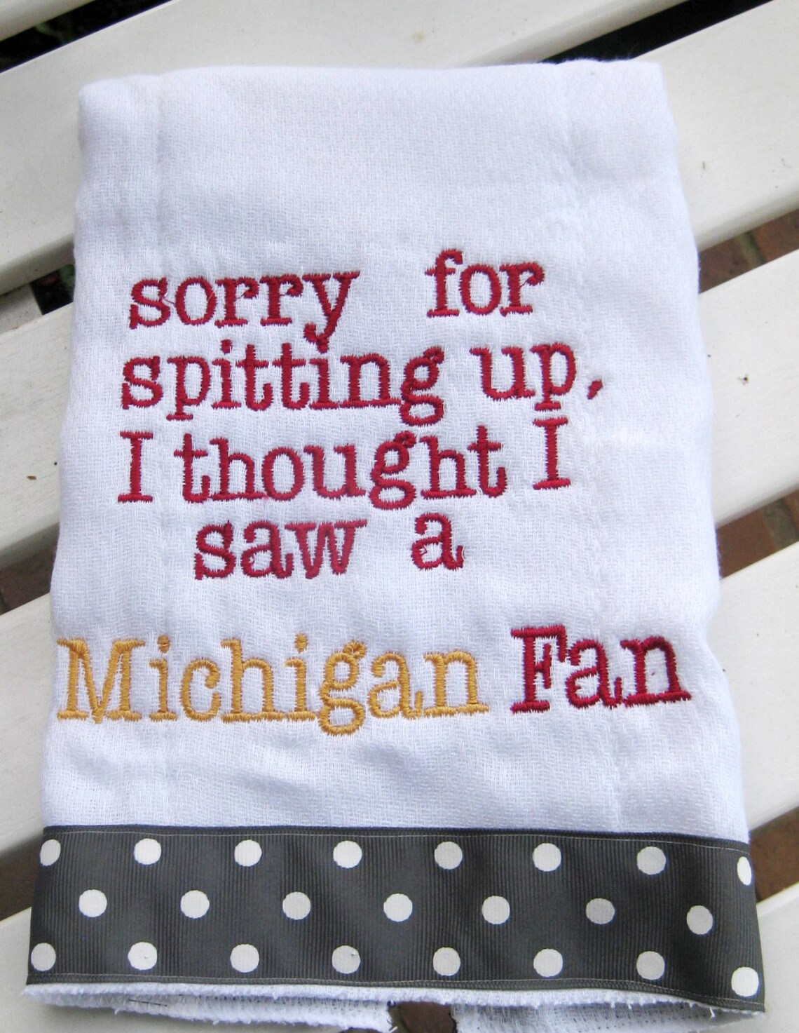 Embroidered burp cloth Kentucky | Etsy