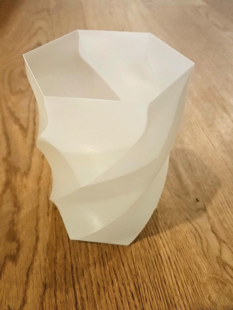 Quantum Vortex Monolith | Heilige Geometrie Licht-skulptur | Glow-in ...