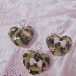 Leopard Heart Gyaru Keychain - Etsy