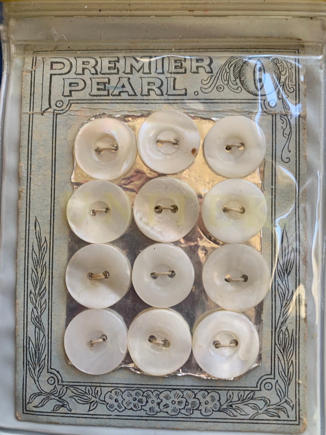 Vintage Card of Shell MOP Pearl Buttons - Etsy