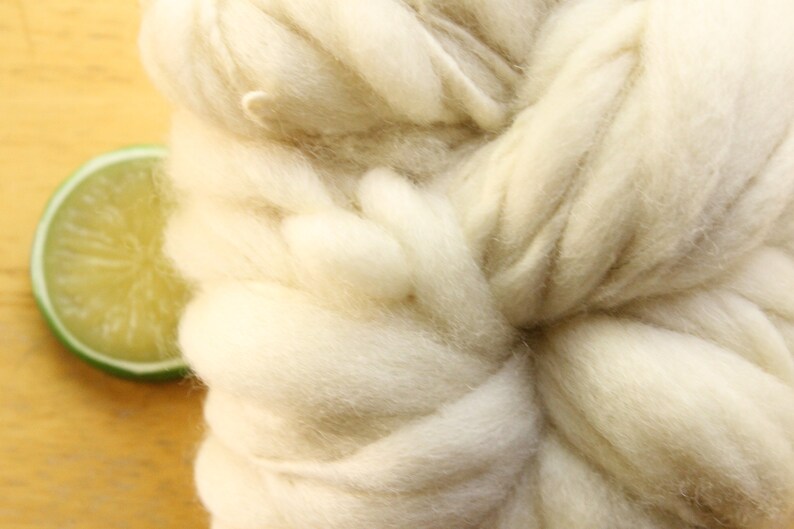 Cream Yarn Thick and Thin Yarn Hand Spun BFL Yarn Knitting - Etsy