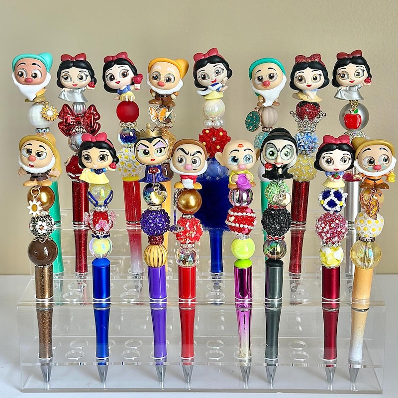 Snow White Gifts - 60+ Gift Ideas for 2025