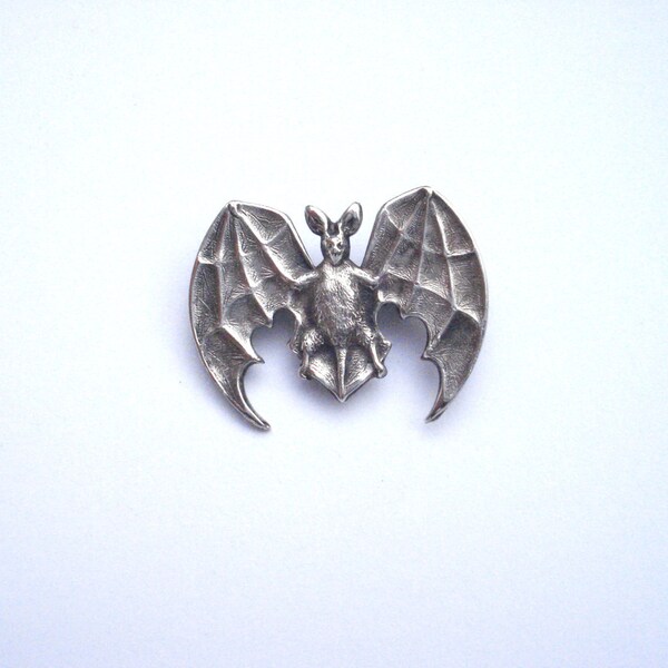 Bat Brooch - Etsy