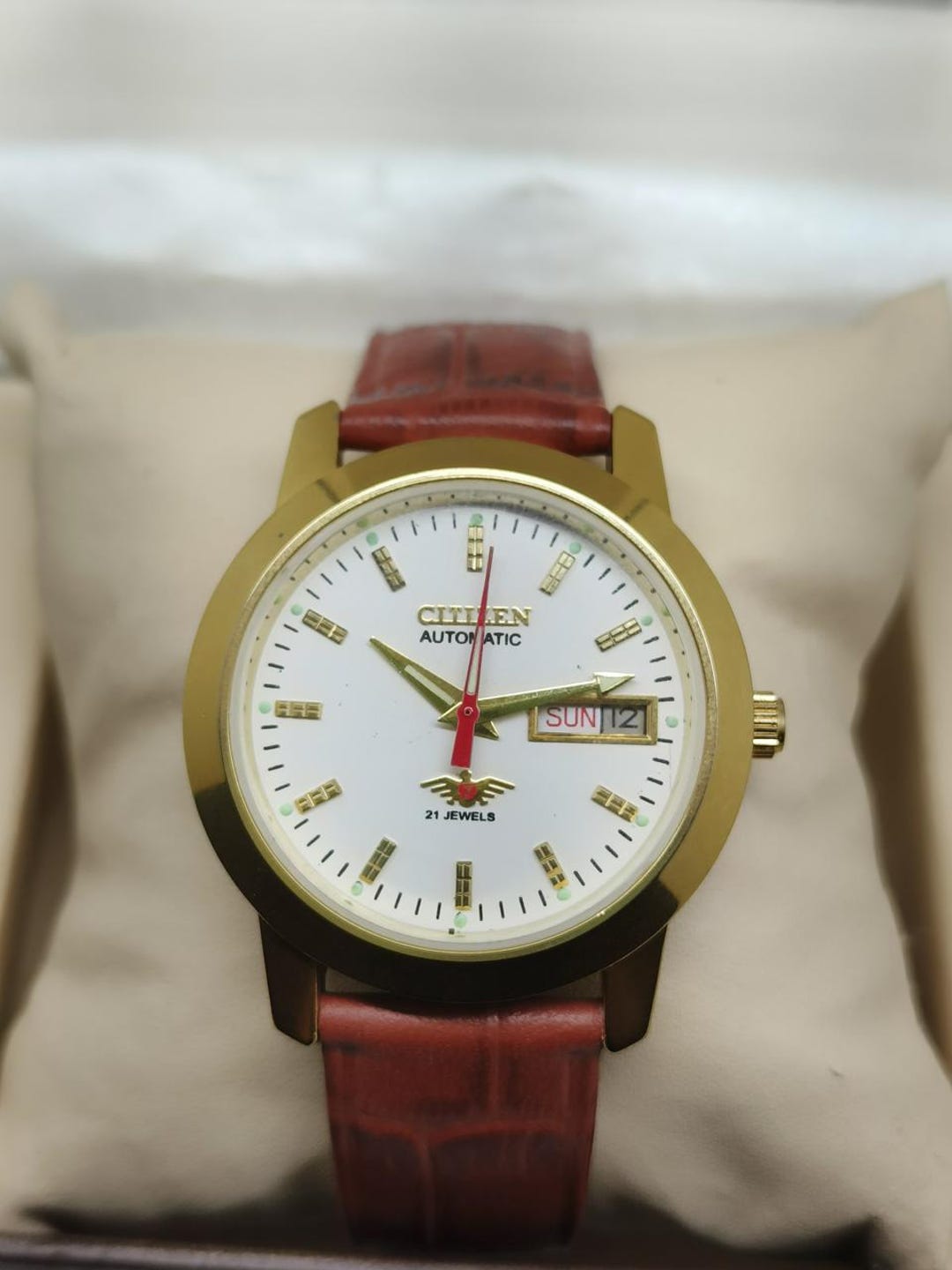 Citizen Automatic 8200 Mechanical Movement Japan Made, White Colour ...