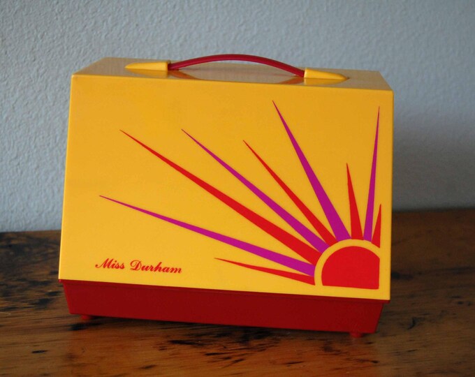 Vintage Miss Durham Sewing Machine Vintage Childs Sewing Machine ...