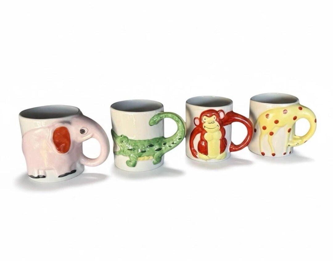 Vintage 1970s Plastic Zoo Animal Mugs Set of 4 Elephant Crocodile ...
