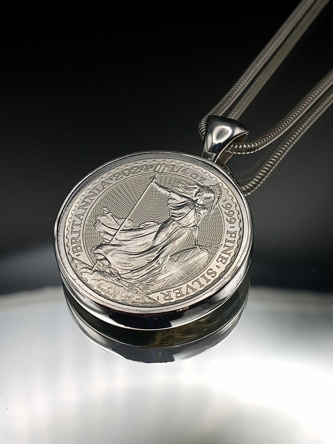 Britannia Silver Coin Pendant 1/4 Ounce Fine Silver Bullion Royal Mint ...