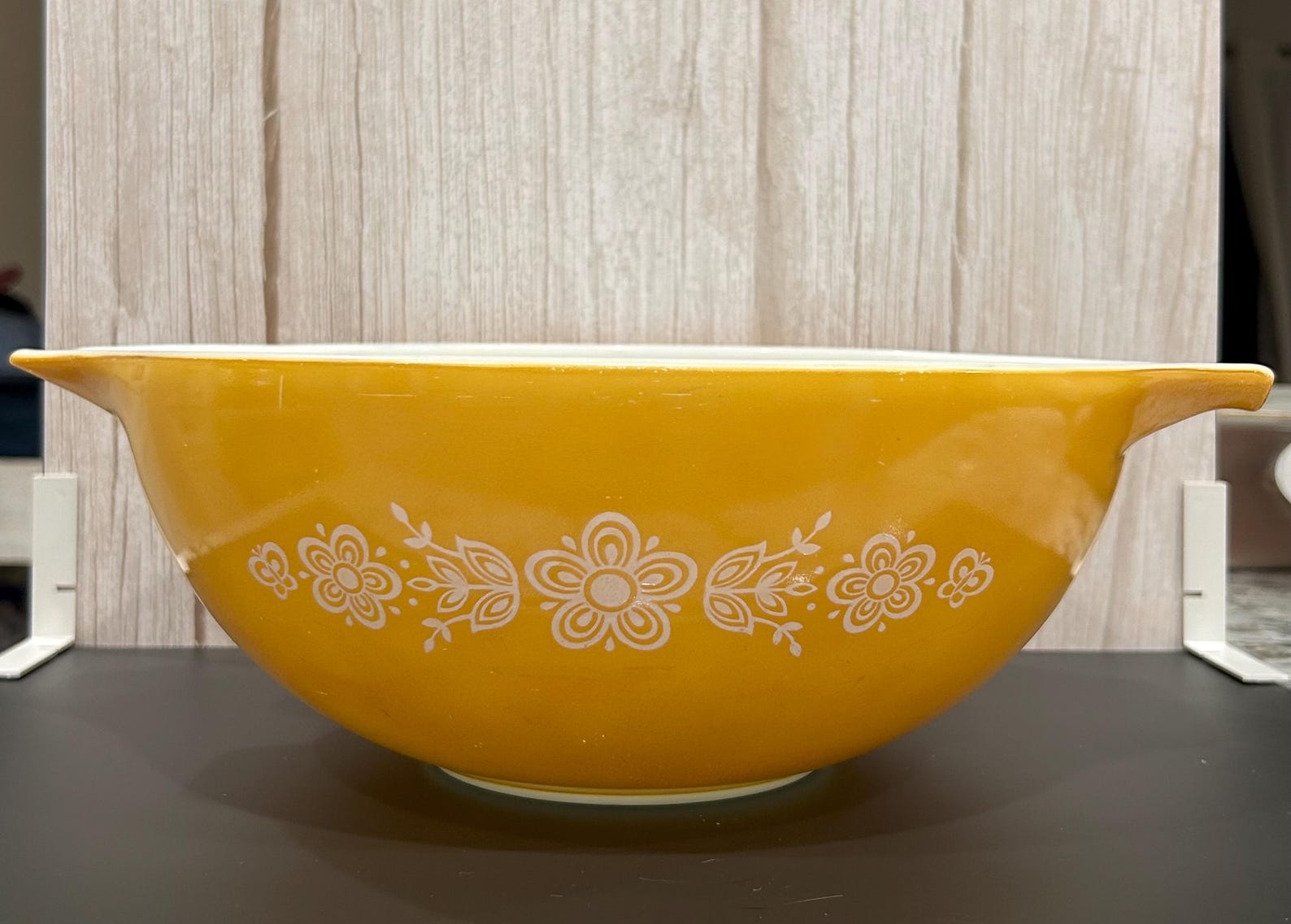 Vintage Pyrex 'butterfly Gold' Pattern Cinderella Mixing Bowl, Large 4 ...