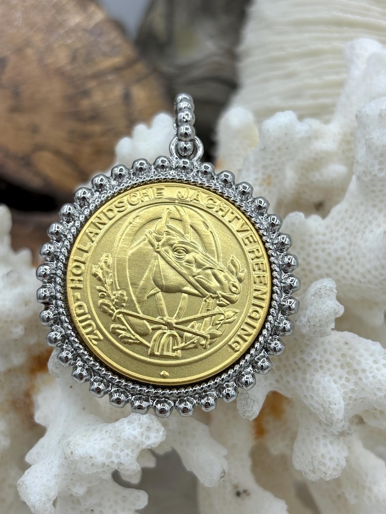 Gold Horse Coin Pendant, Textured Bezel, Equestrian Jewelry - Etsy