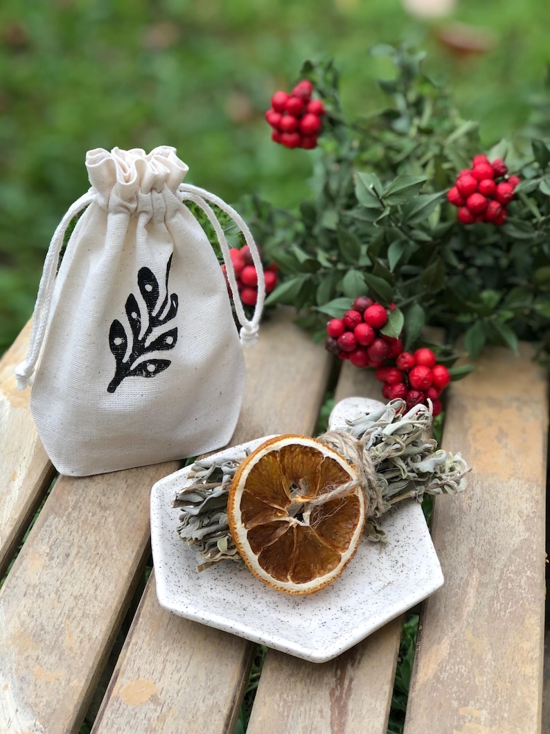 Handmade Sage Smudge Kit – Ceramic Holder, Cleansing Ritual Gift Box - Etsy