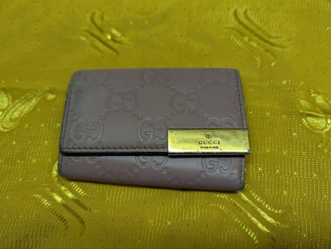 Authentic Gucci Embossed Monogram Cow Leather Tri-fold Key Holder Pink ...