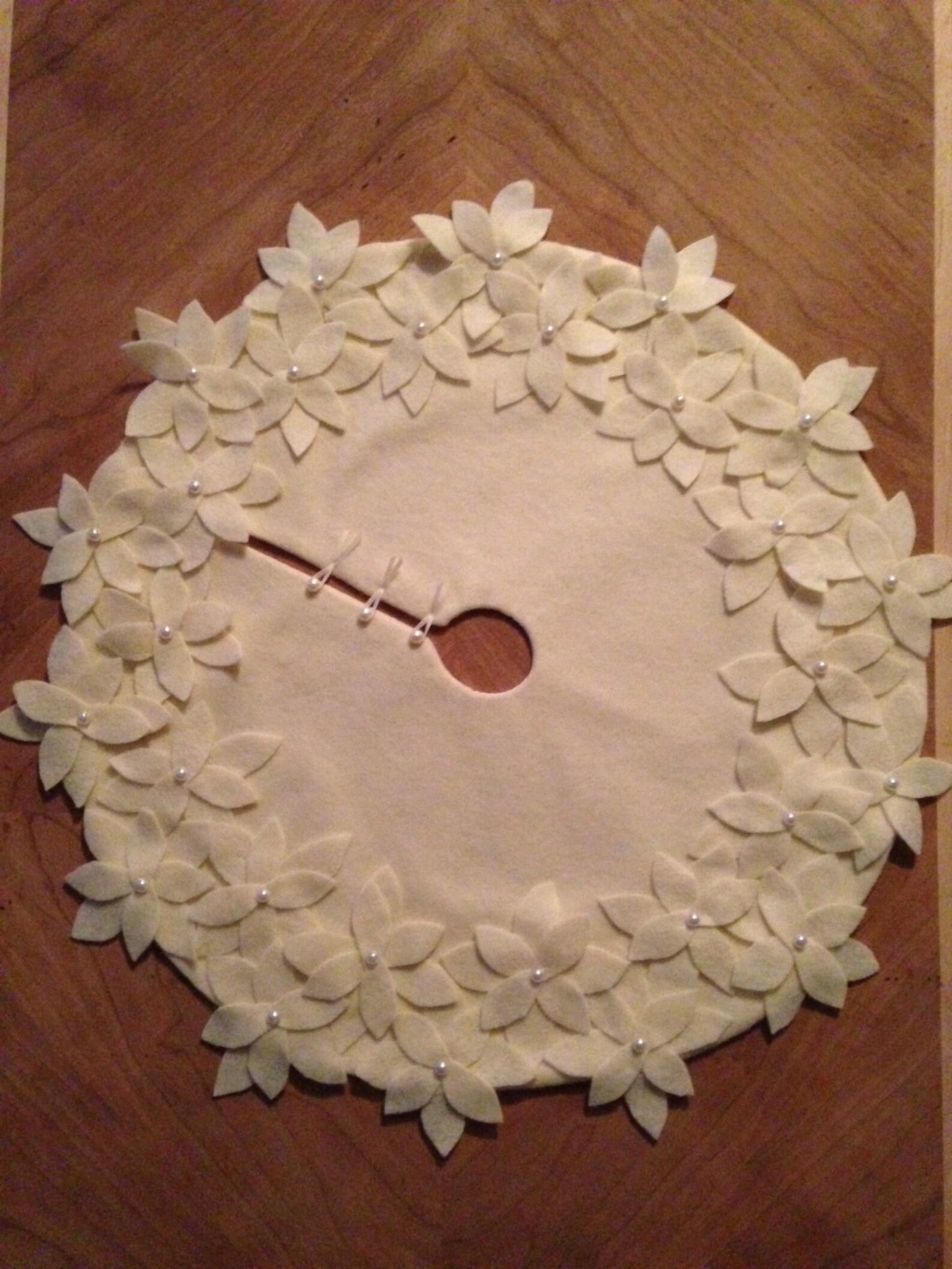 Free Shipping Tree Skirt Beige Felt Small Spring Tree Skirt Boho Decor ...