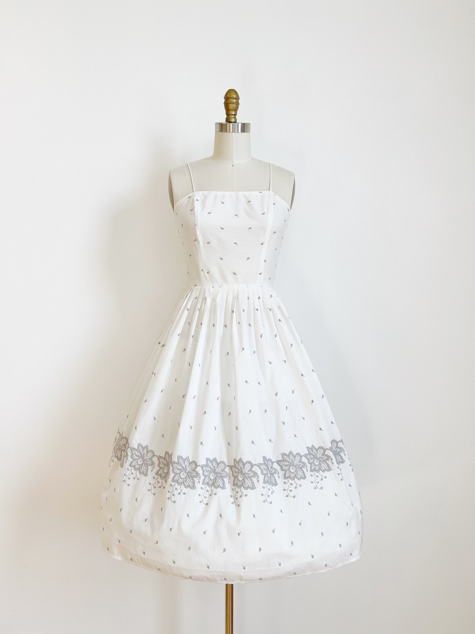 Vintage 1950s Floral Embroidered Laiglon Dress Set Spring Day Dress ...