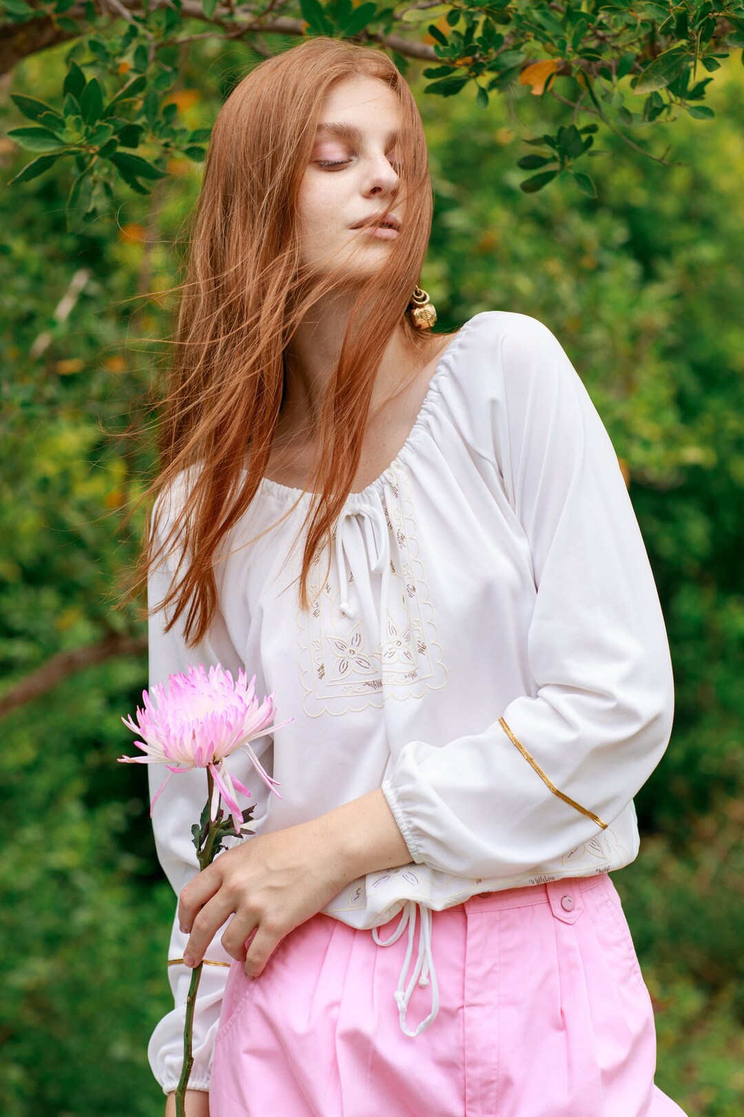 60s White Bohemian off the Shoulder Blouse Vintage Floral Embroidery ...