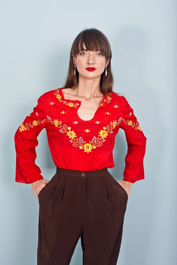 70s Red Hand Woven Floral Blouse Vintage Embroidery S… - Gem