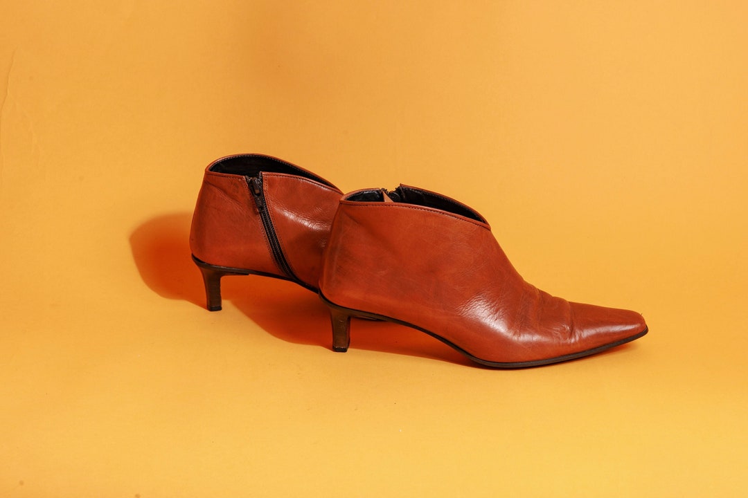 90s Caramel Brown Leather Italian Boots Vintage Authentic Pointy Ankle ...