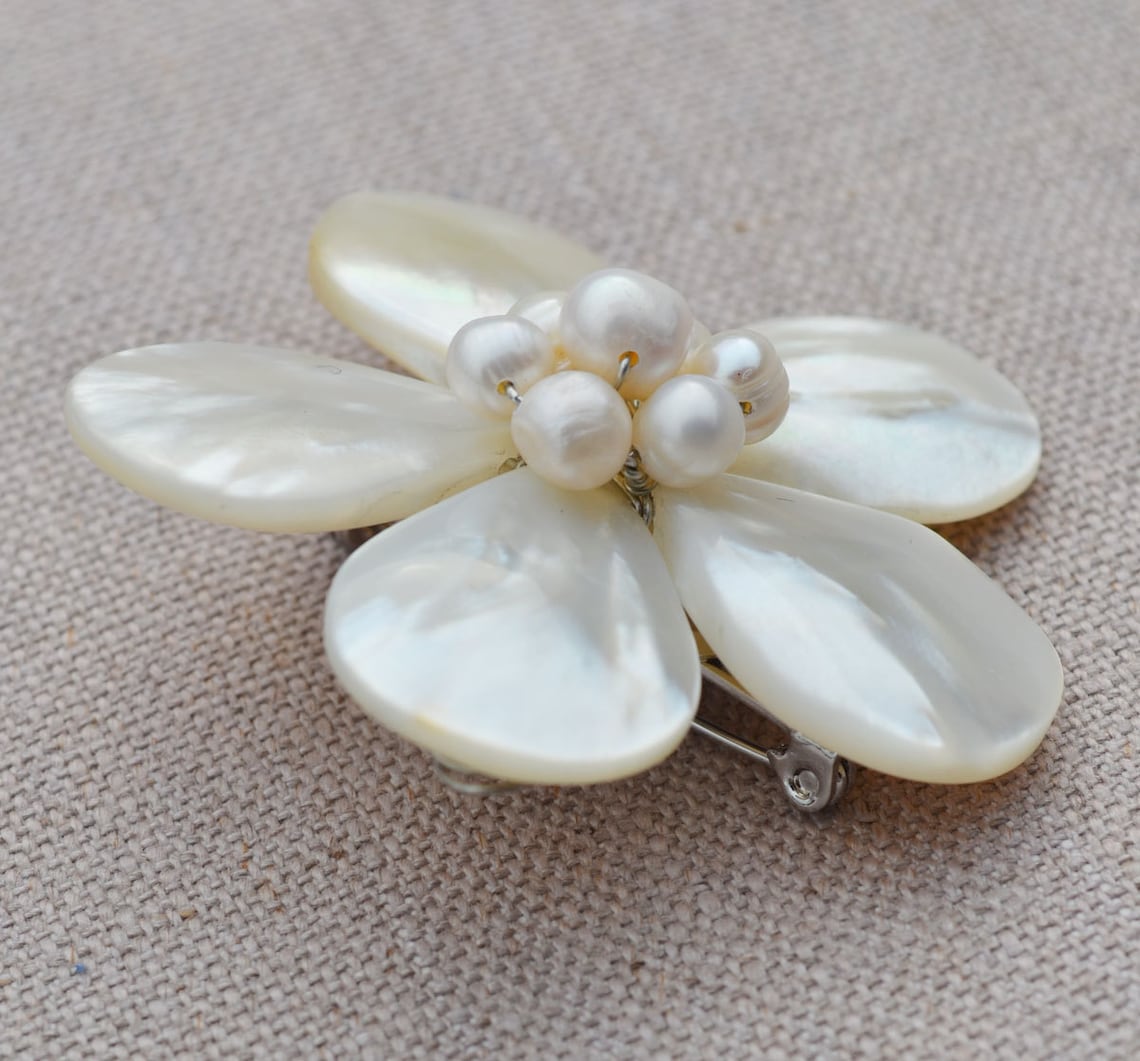 Pearl Brooch Shell Brooch Flower Brooch Wedding Party - Etsy