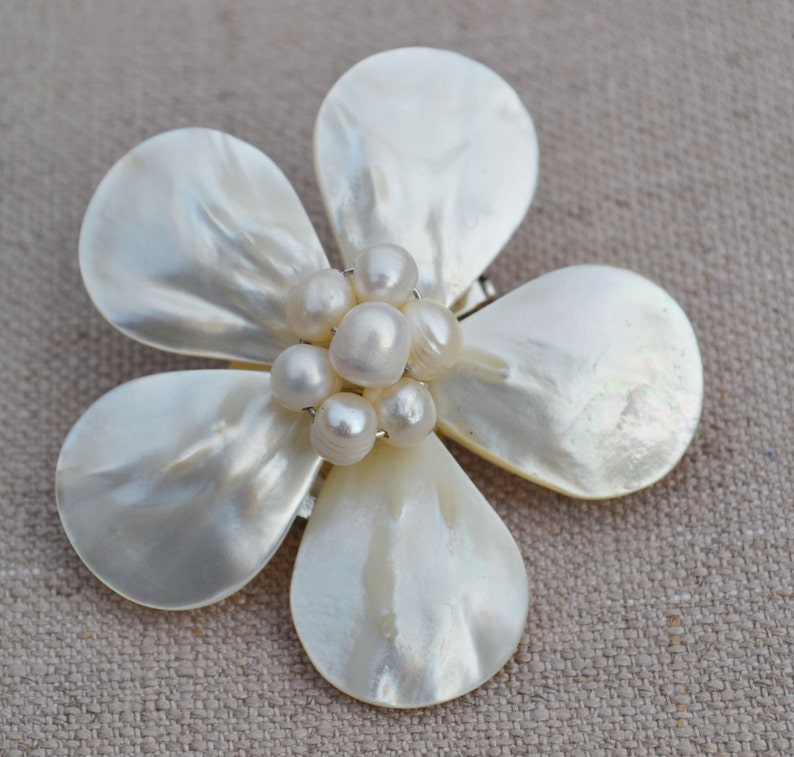 Pearl Brooch, Shell Brooch, Flower Brooch, Wedding Party, Bridesmaid ...