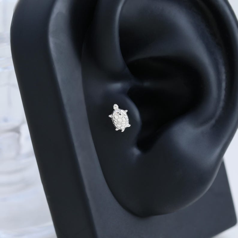 Sea Turtle Threadless Push-in Internally Threaded Stud Labret Piercing ...