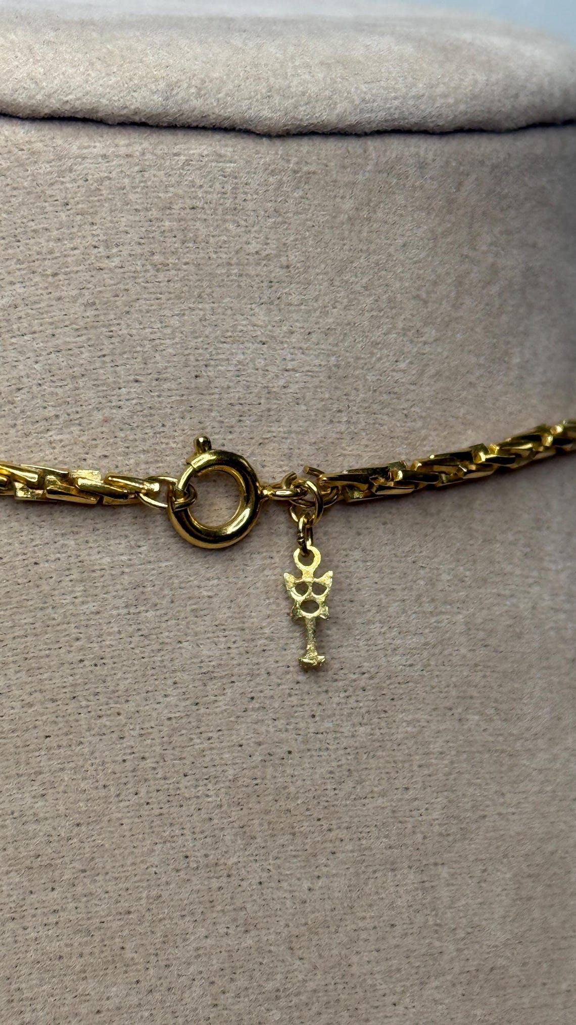1960s Crown TRIFARI Gold Tone Confetti Nugget MCM Brutalist Pendant ...