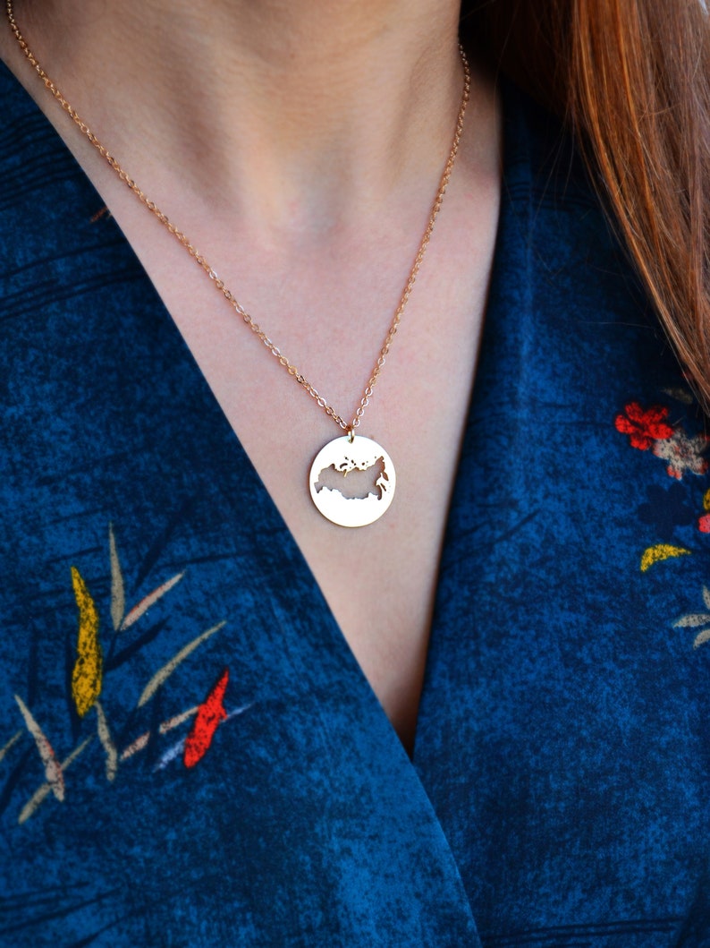 Russia Map Necklace / Russia Pendant / Russian Necklace / - Etsy
