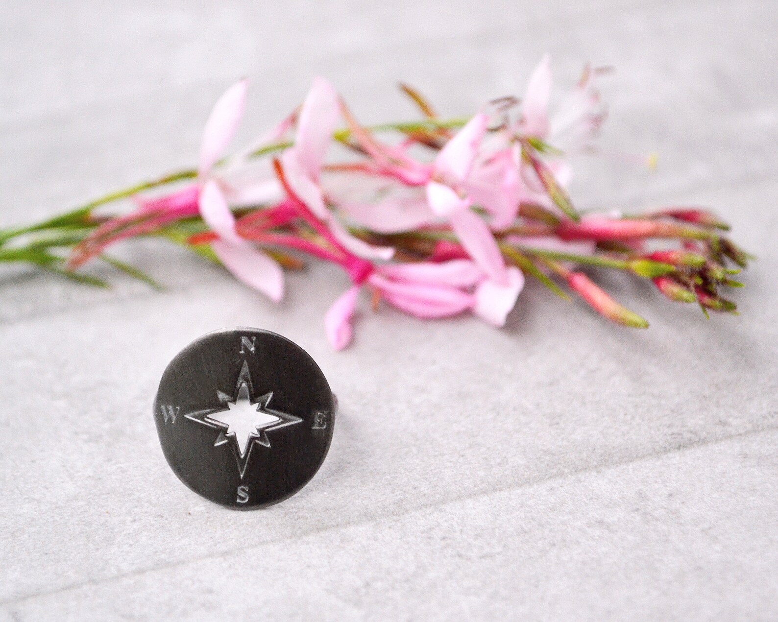 Compass Ring / Compass Rose / Compass Jewelry / Traveler Gift | Etsy