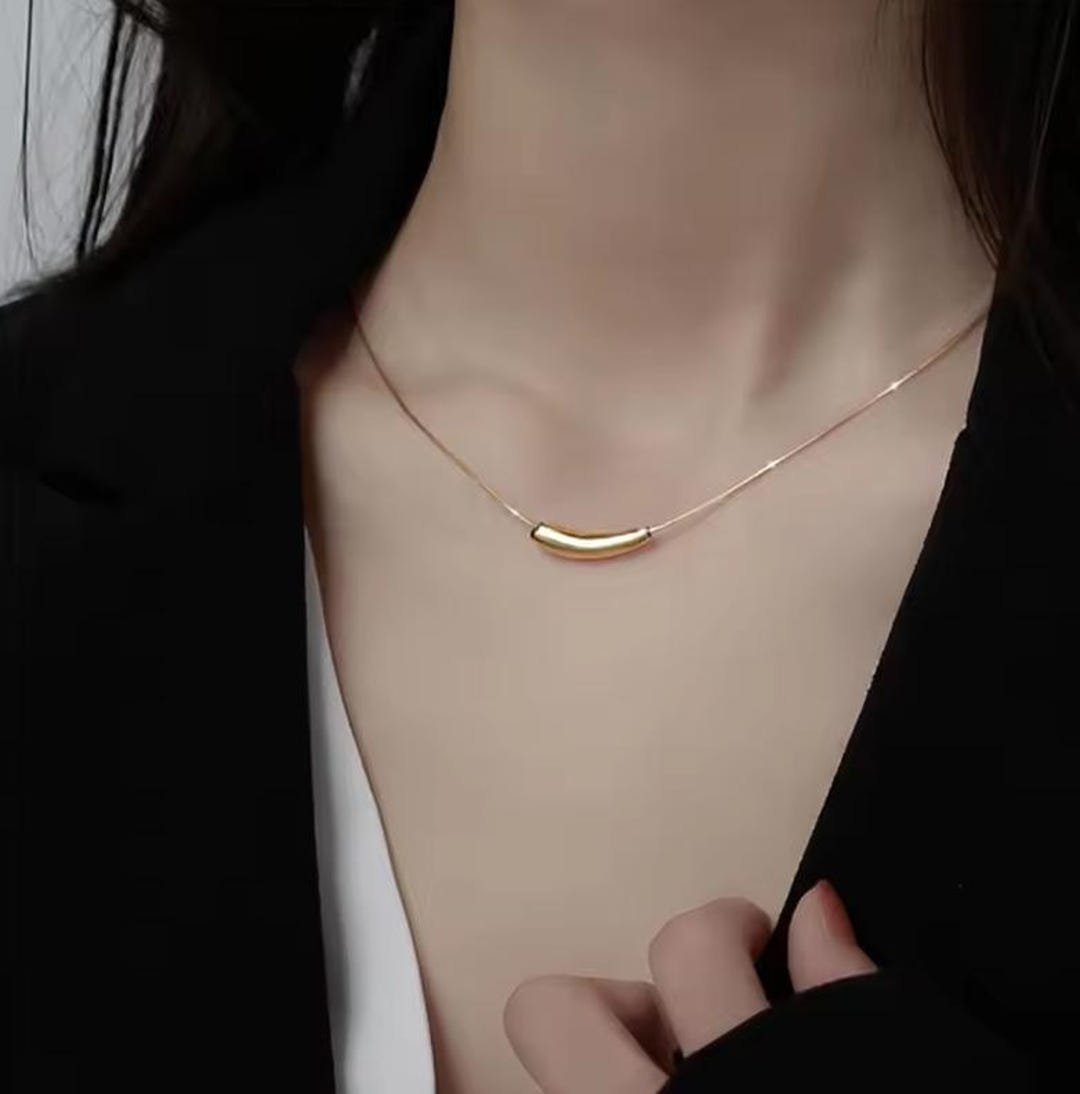 Minimalist Gold Bar Necklace, Dainty Curve Pendant, Simple Everyday ...