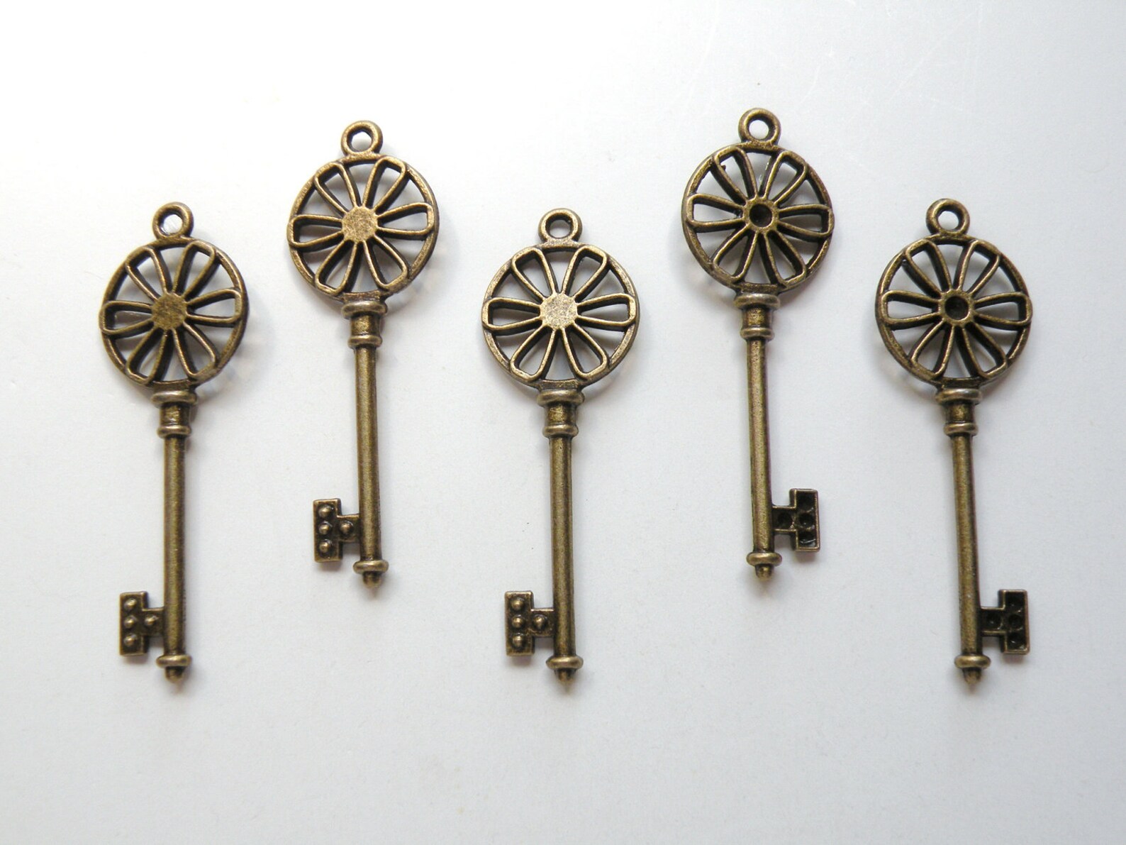 5 Pinwheel Flower Key Charms Extra Large Vintage Inspired - Etsy