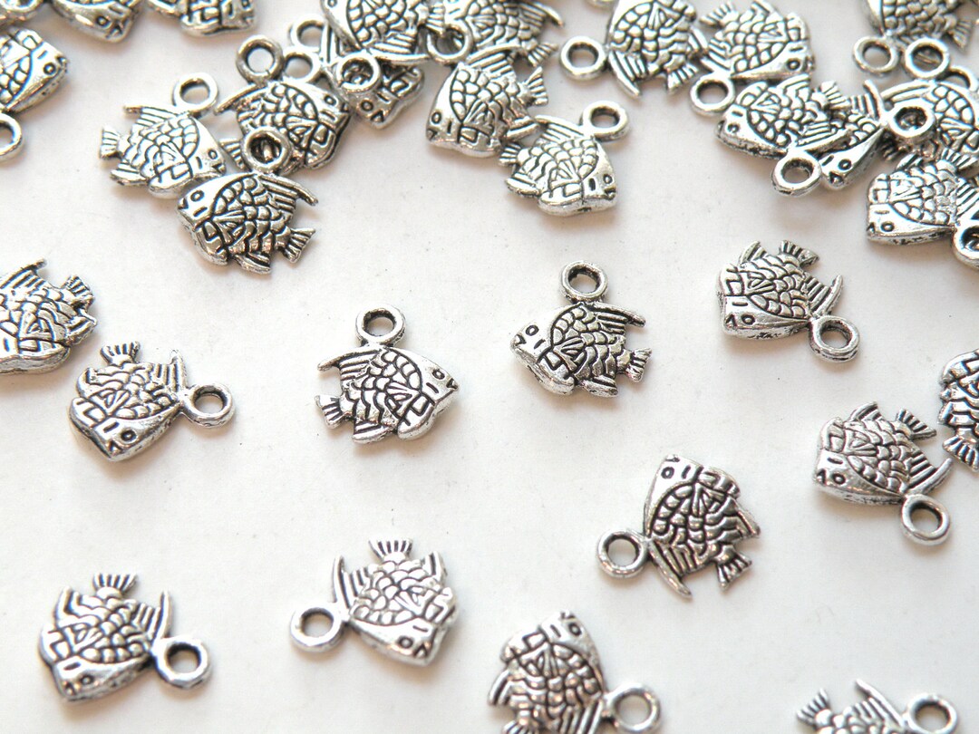 20 Little Fish Charms With Scales Pisces Zodiac Antique Silver 11x9mm ...