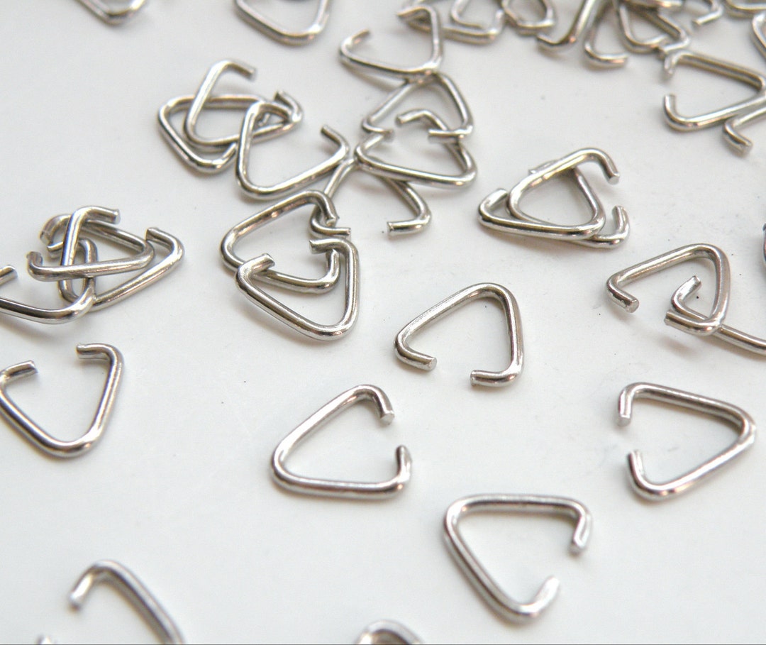 100 Triangle Jump Rings Antique Silver Pinch Bail 10x10x5mm 18 Gauge ...