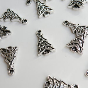 10 Christmas Tree Charms Antique Silver Metal 24x15mm DB02099 - Etsy